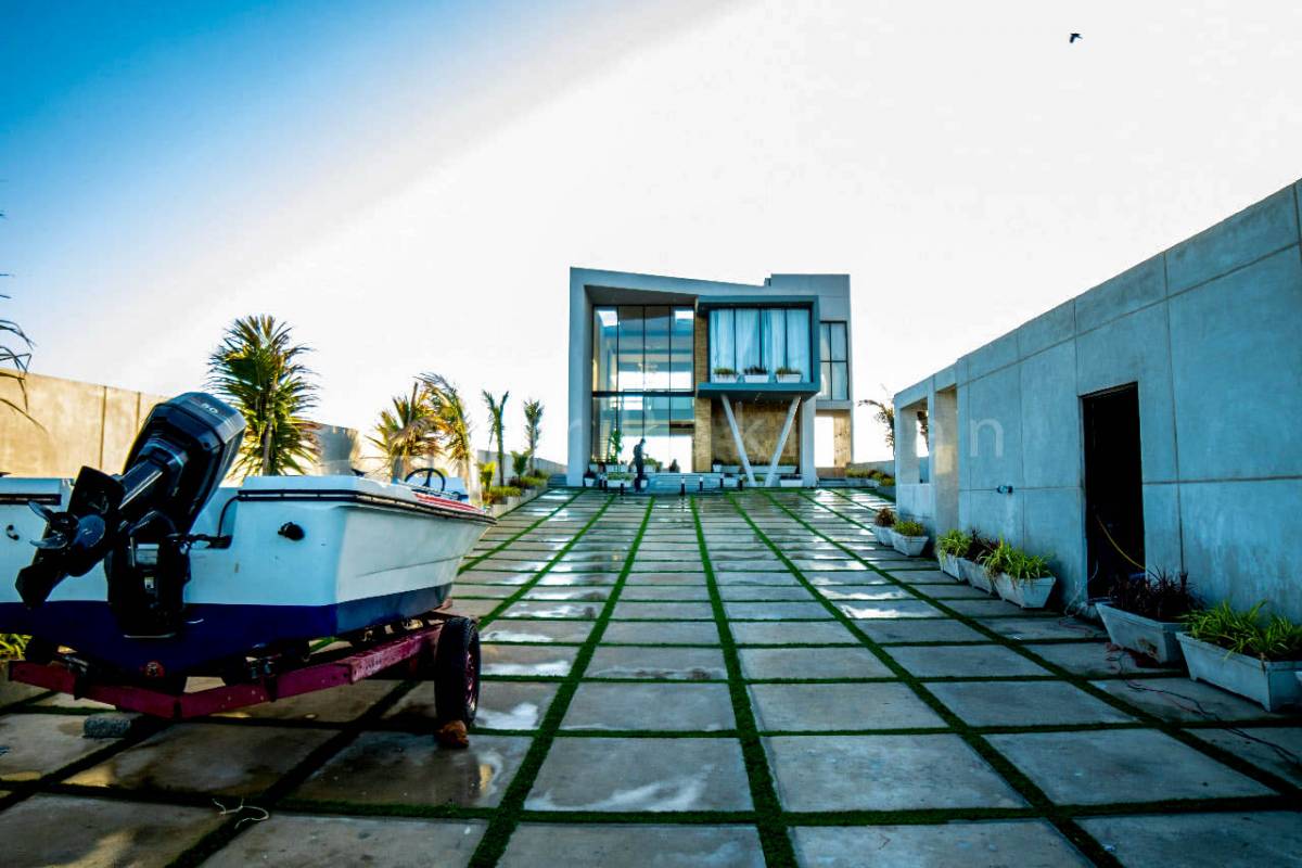 Seadale Beach Hut: Present In Karachi - Uraan - Karachi Beach Huts